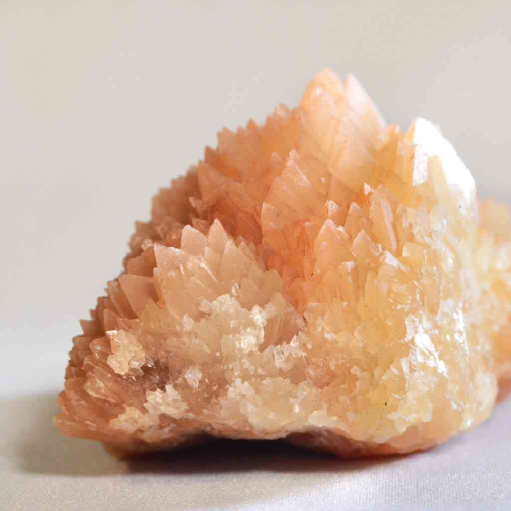 Aragonit - Alle Informationen & Bedeutung des Edelsteins ...